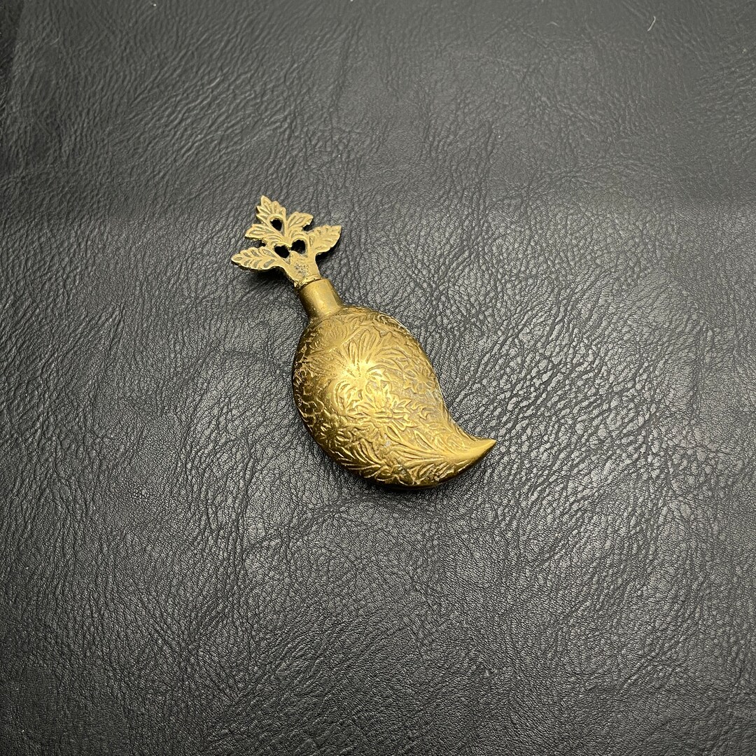Antique Brass Mango Shaped Surmadani Bottle, Eyeliner, Intricately ...