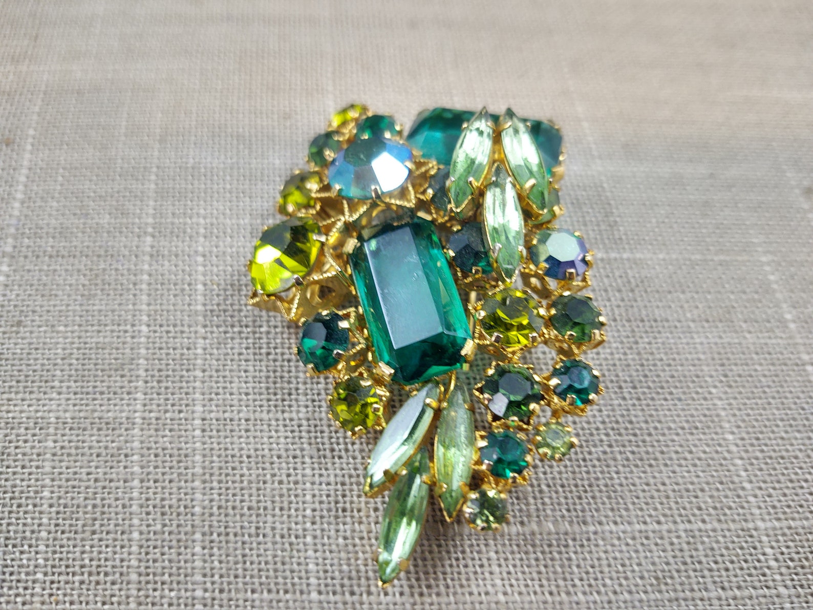 Large Shades of Green Brooch, Gold Tone Metal, Unsigned, Navette, Round ...