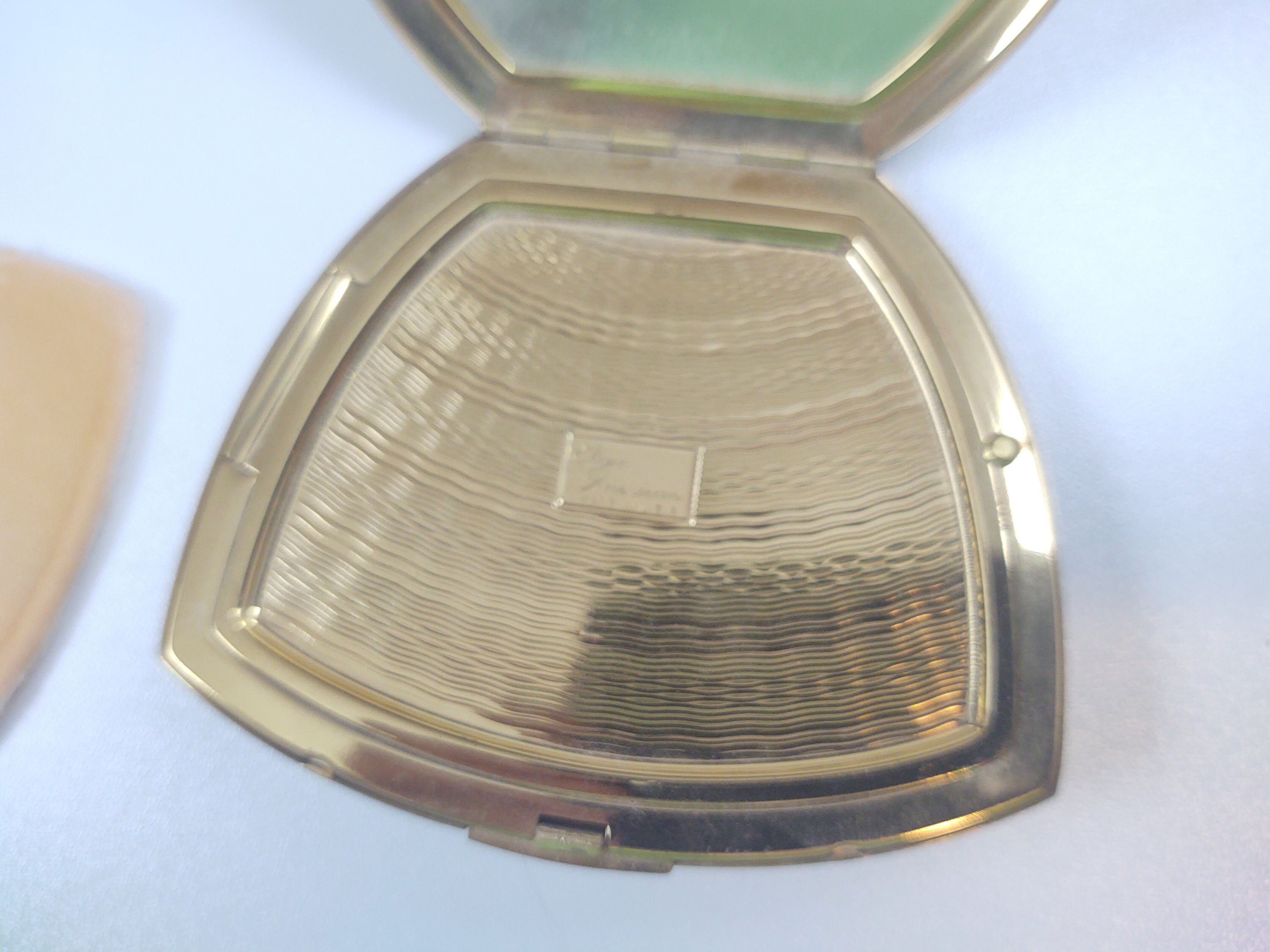 Elgin American Powder Compact, Etched Flowers on the Cover, With Puff ...
