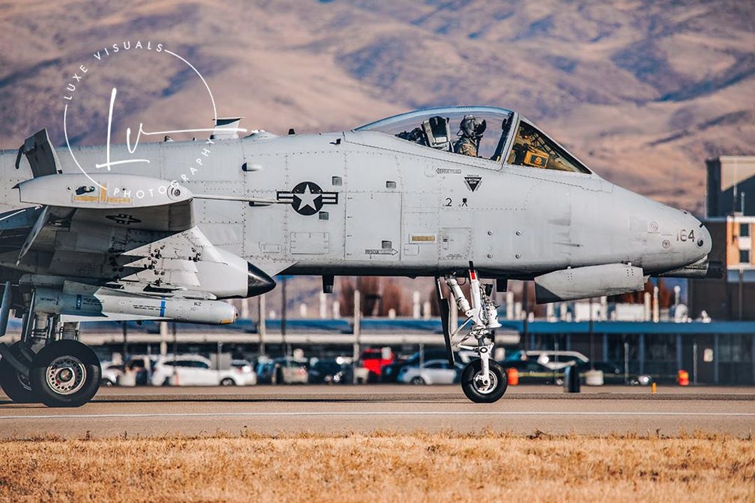 A10 Warthog Photo, Armed on Flight Line, A10 Attack Jet Pilot in ...