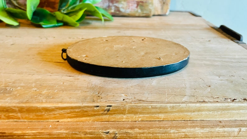 Silhouette of Woman in Oval Frame Black PLASTIC Oval Frame - Etsy