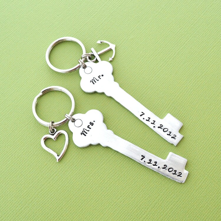 Wedding Gift Key Chain, COUPLE Key Chain, Mr. Mrs.,wedding, Anniversary ...