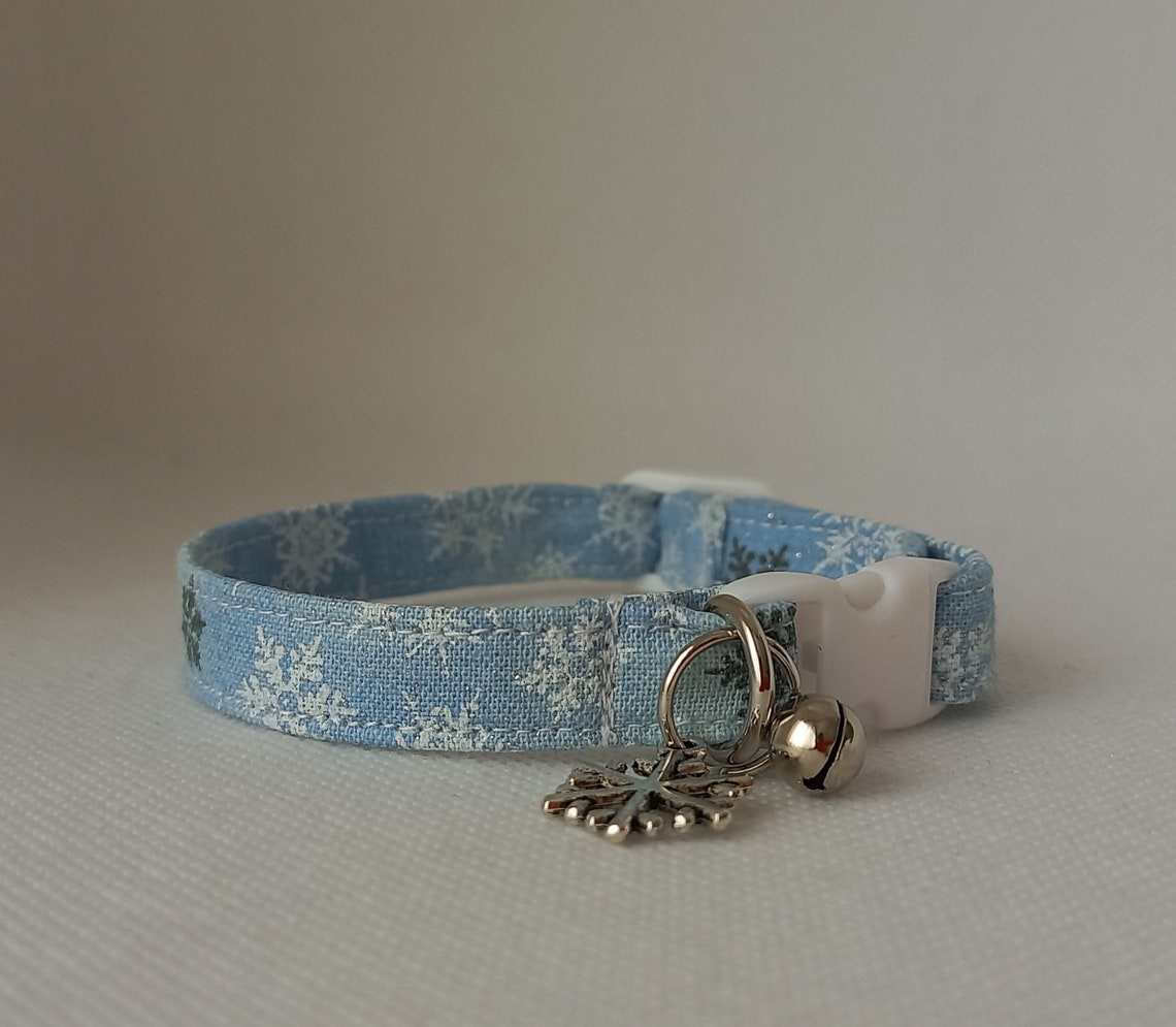 Snowflake Cat Collar/ Shimmering Snowflake Cat Collar/ Blue Winter Cat ...