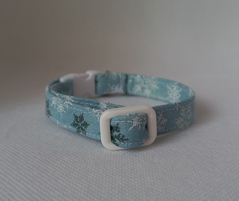 Snowflake Cat Collar/ Shimmering Snowflake Cat Collar/ Blue Winter Cat ...