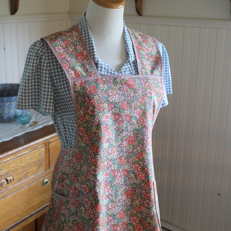 Old Fashioned Apron - Etsy