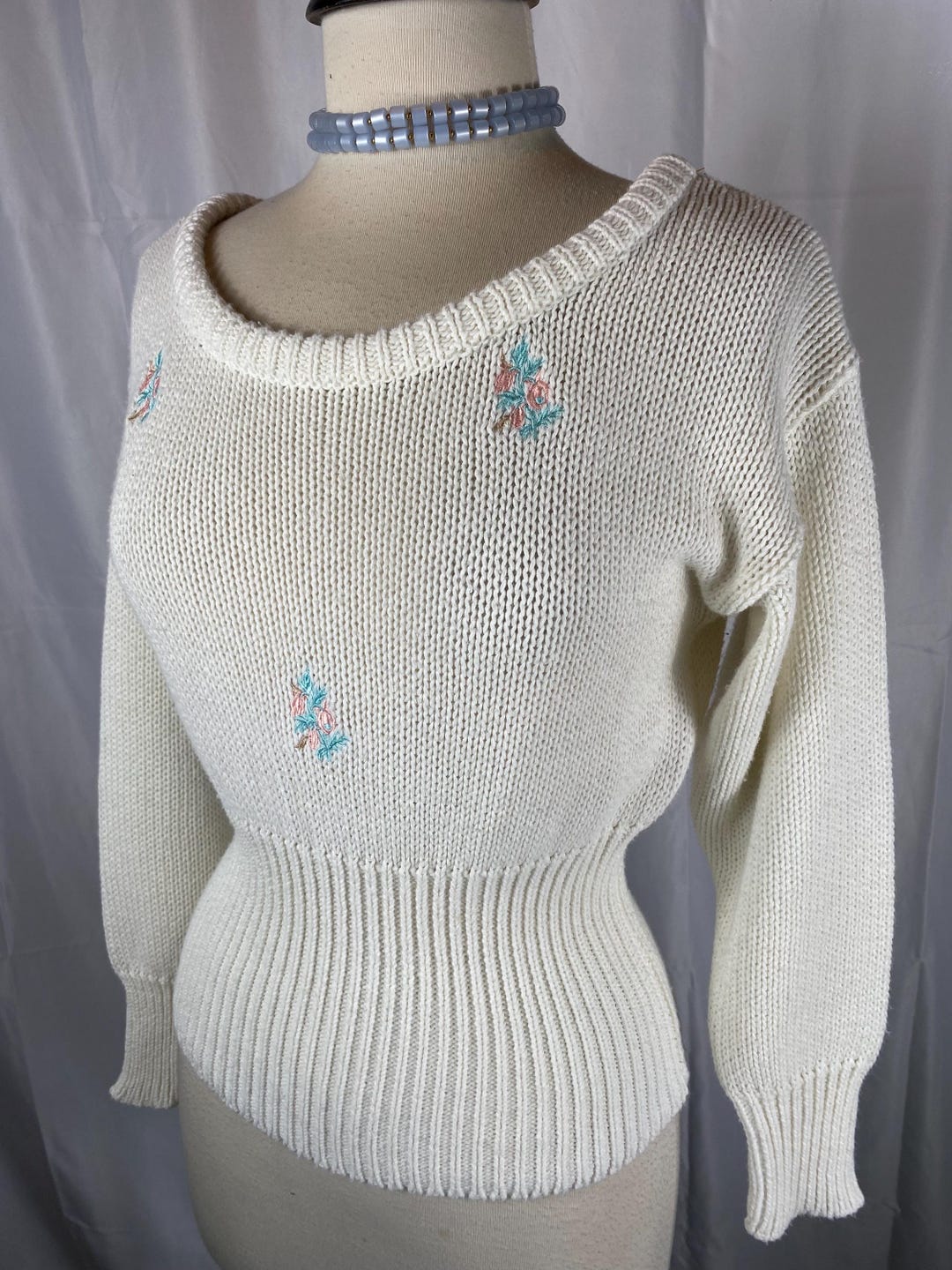 Vintage Cream Sweet and Sexy Incredibly Soft Floral Embroidered Sweater ...