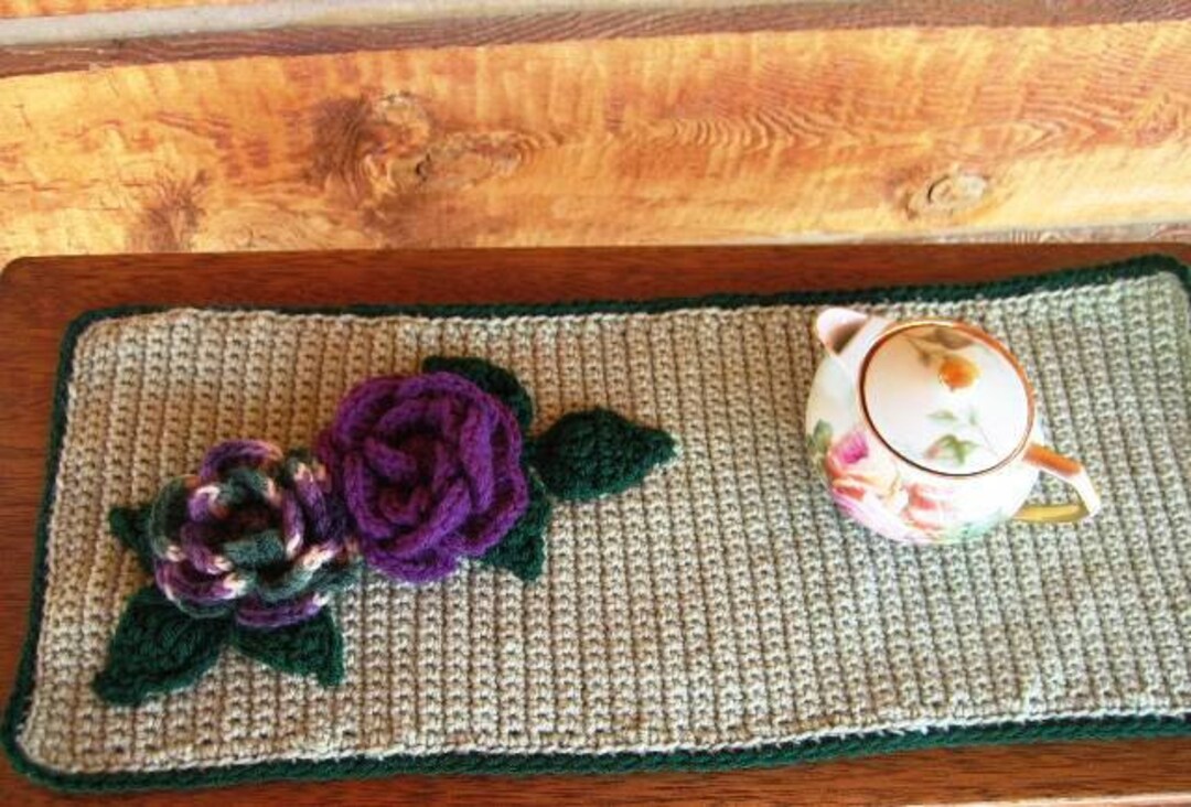 Rose Table Runner Crochet Pattern - Etsy