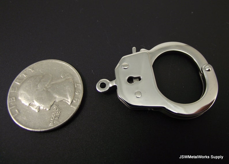 Large Stainless Steel Handcuff Clasp, 34 X 29 Mm, Unique Silver ...