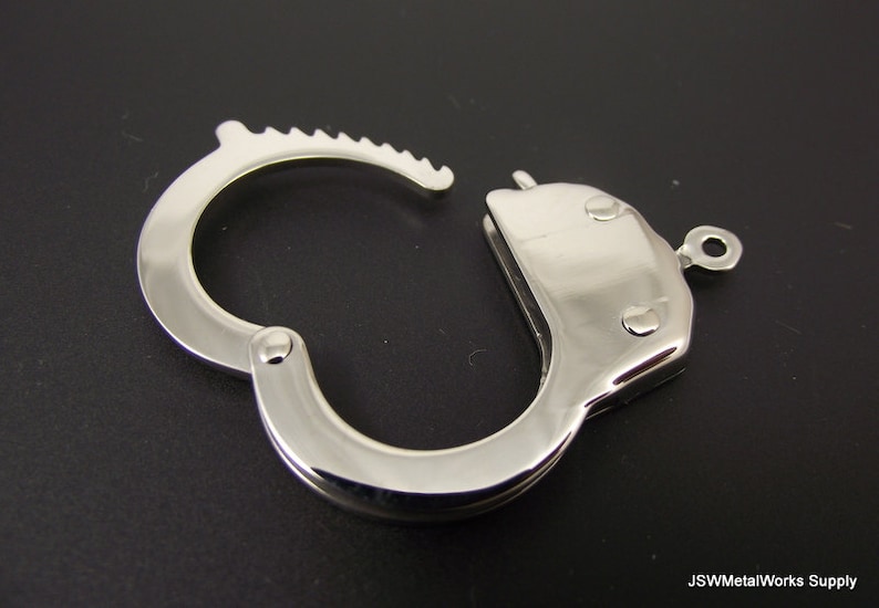 Large Stainless Steel Handcuff Clasp, 34 X 29 Mm, Unique Silver ...
