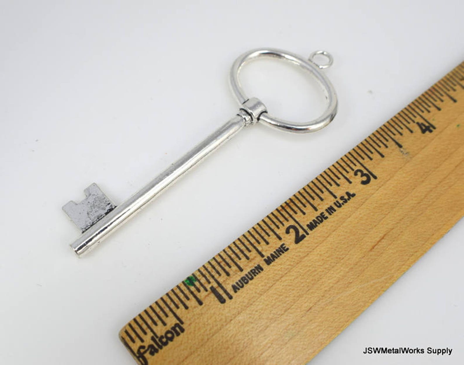 One 1 Large Skeleton Key Pendant Large Pewter Key Charm - Etsy