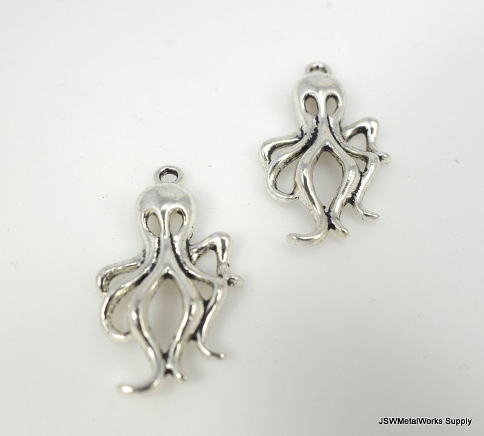 10 Pewter Octopus Charms Antiqued Silver Mollusk Charm Small - Etsy