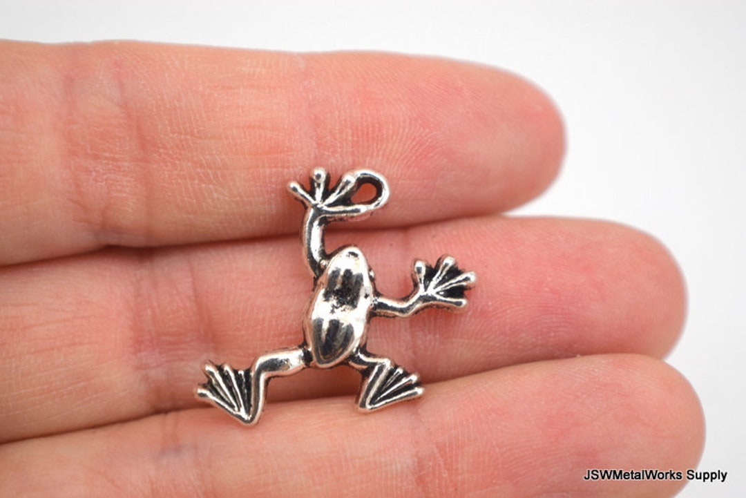 10 Pewter Frog Charms, Antiqued Silver Jumping Frog Charm, Amphibian ...