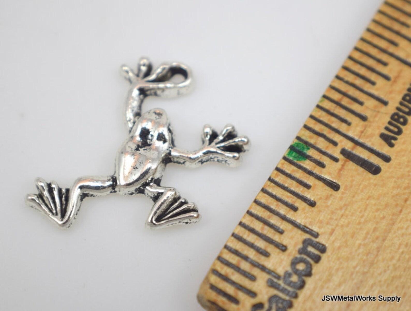 10 Pewter Frog Charms Antiqued Silver Jumping Frog Charm | Etsy