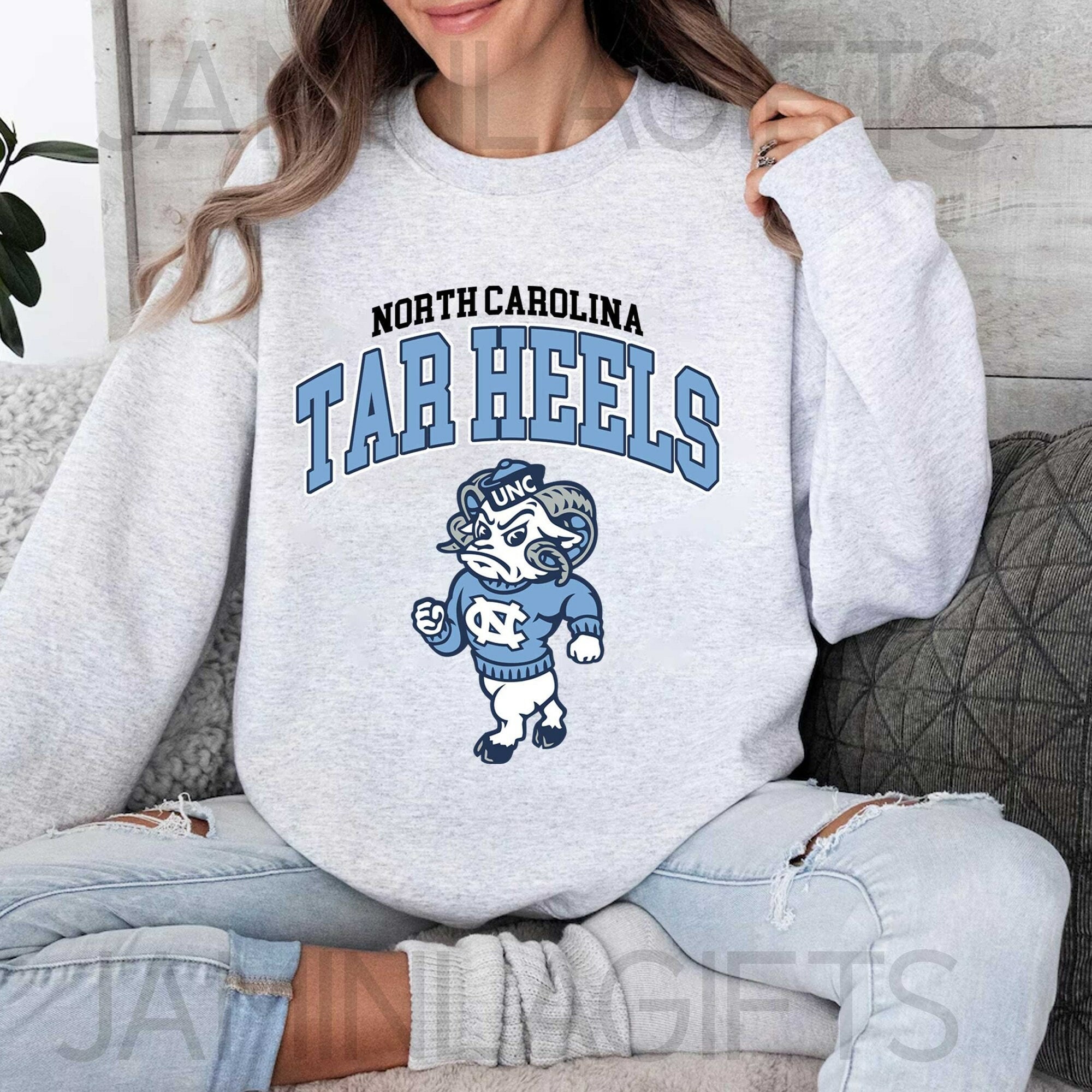 North Carolina Tar Heels Crewneck Sweatshirt, UNC Tar Heels Shirt ...