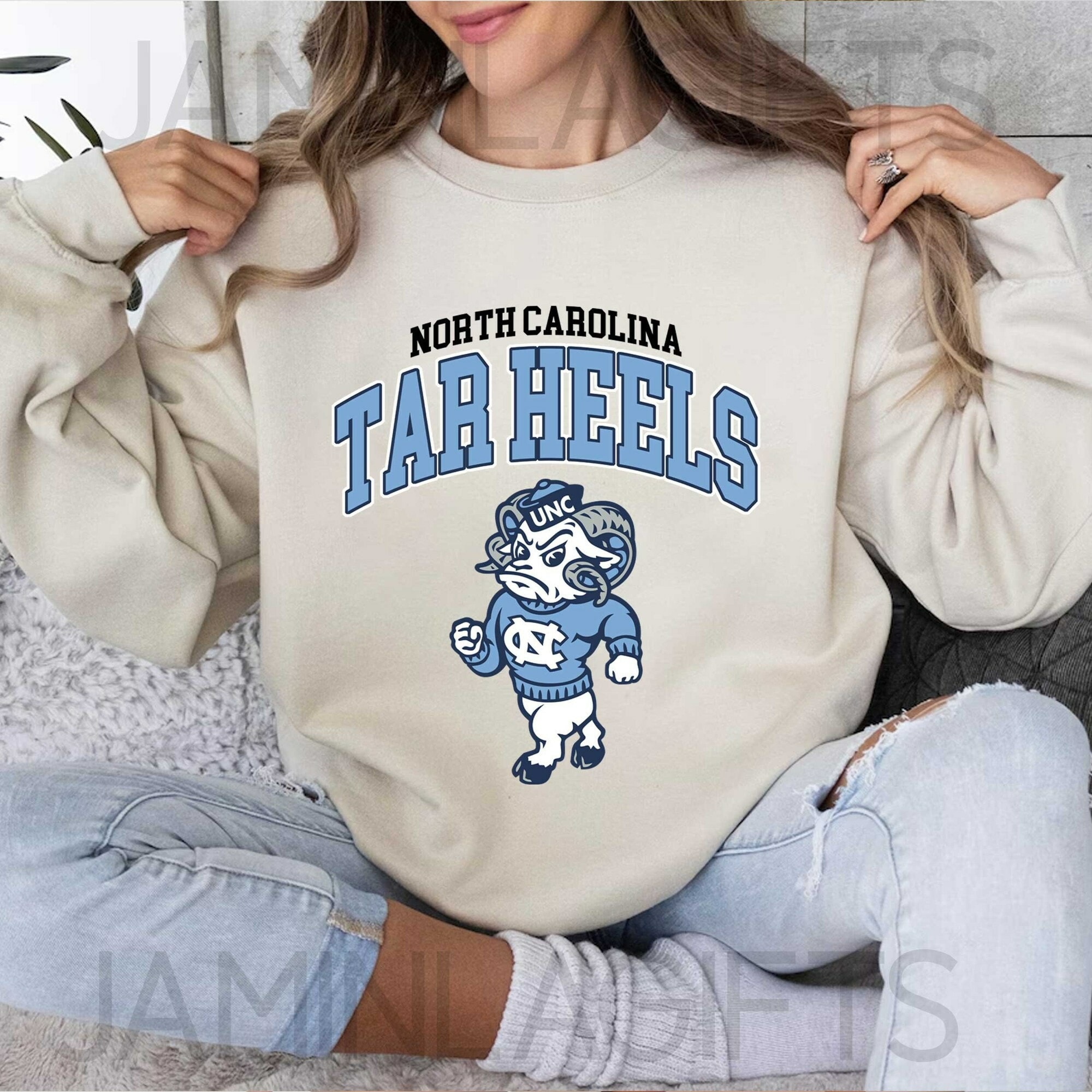 North Carolina Tar Heels Crewneck Sweatshirt, UNC Tar Heels Shirt ...
