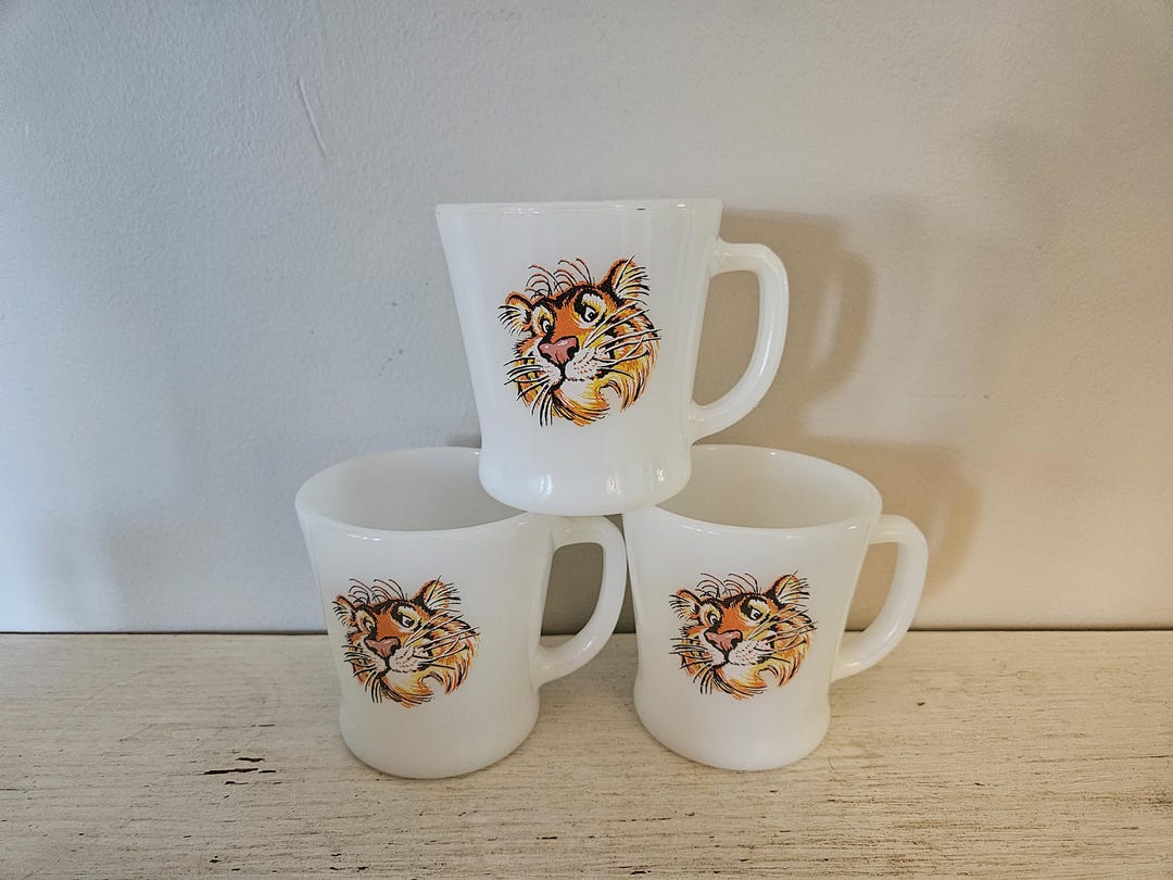 3 Vintage Fire King Tony the Tiger Milk Glass Mugs - Etsy