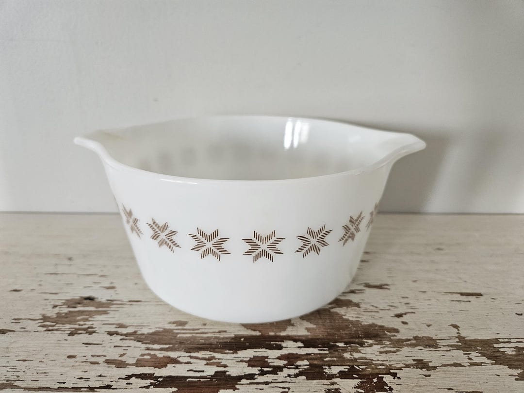 Vintage Pyrex Milk Glass Town & Country 1 Quart #473 USA Casserole ...