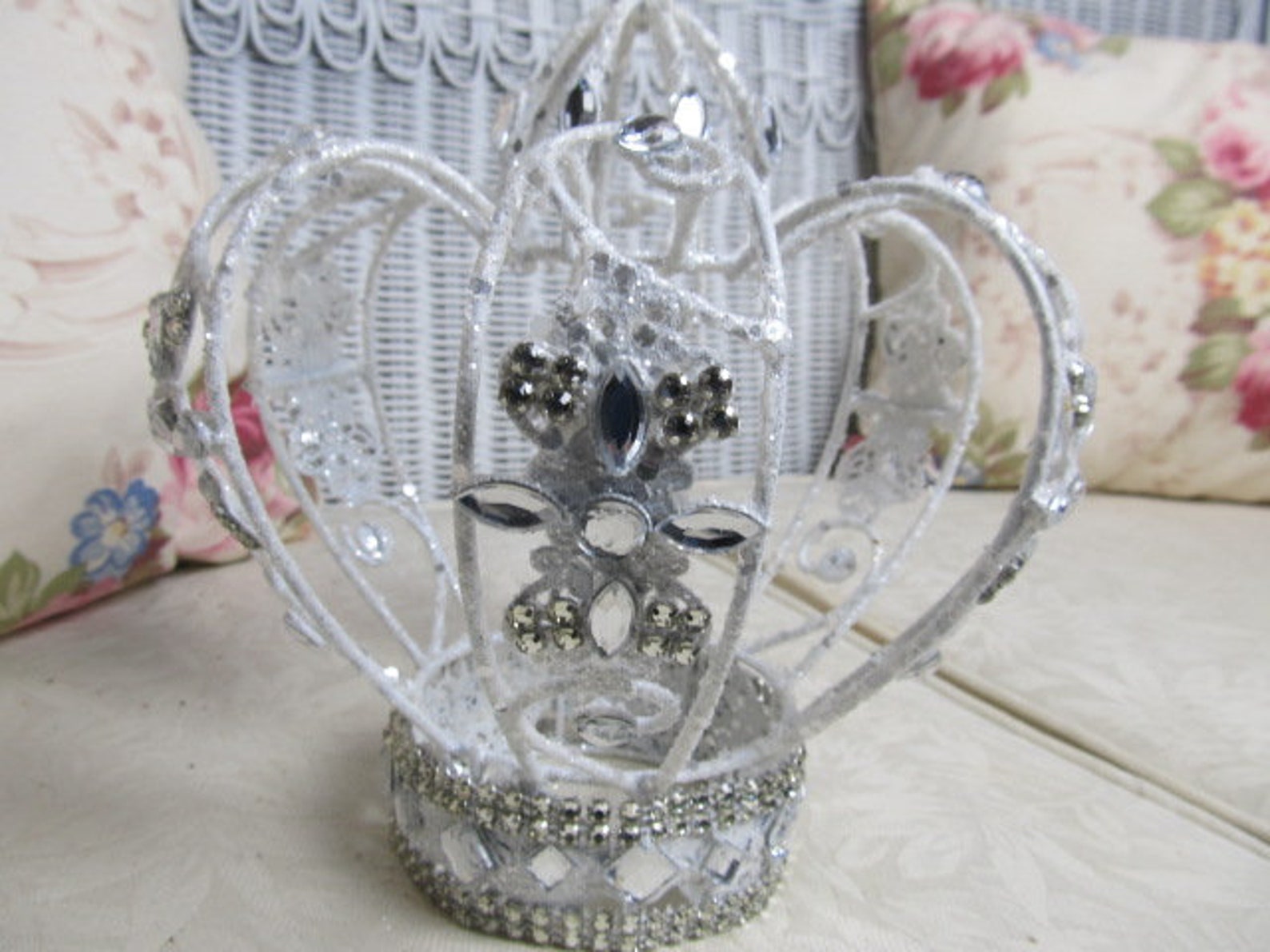 White Glittered and Rhinestoned CHRISTMAS CROWN Tree Topper | Etsy