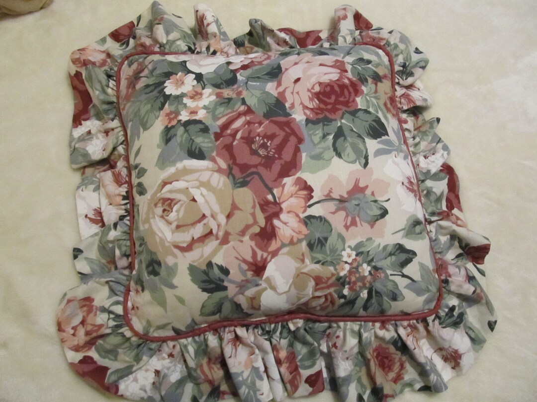 Ruffled DECOR PILLOW, Roses Pattern, Vintage Croscill, 15'x15 ...