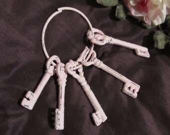 5 Cast Iron KEYS on a Ring, Dark Gray, Hand Painted, Distressed, Shabby ...