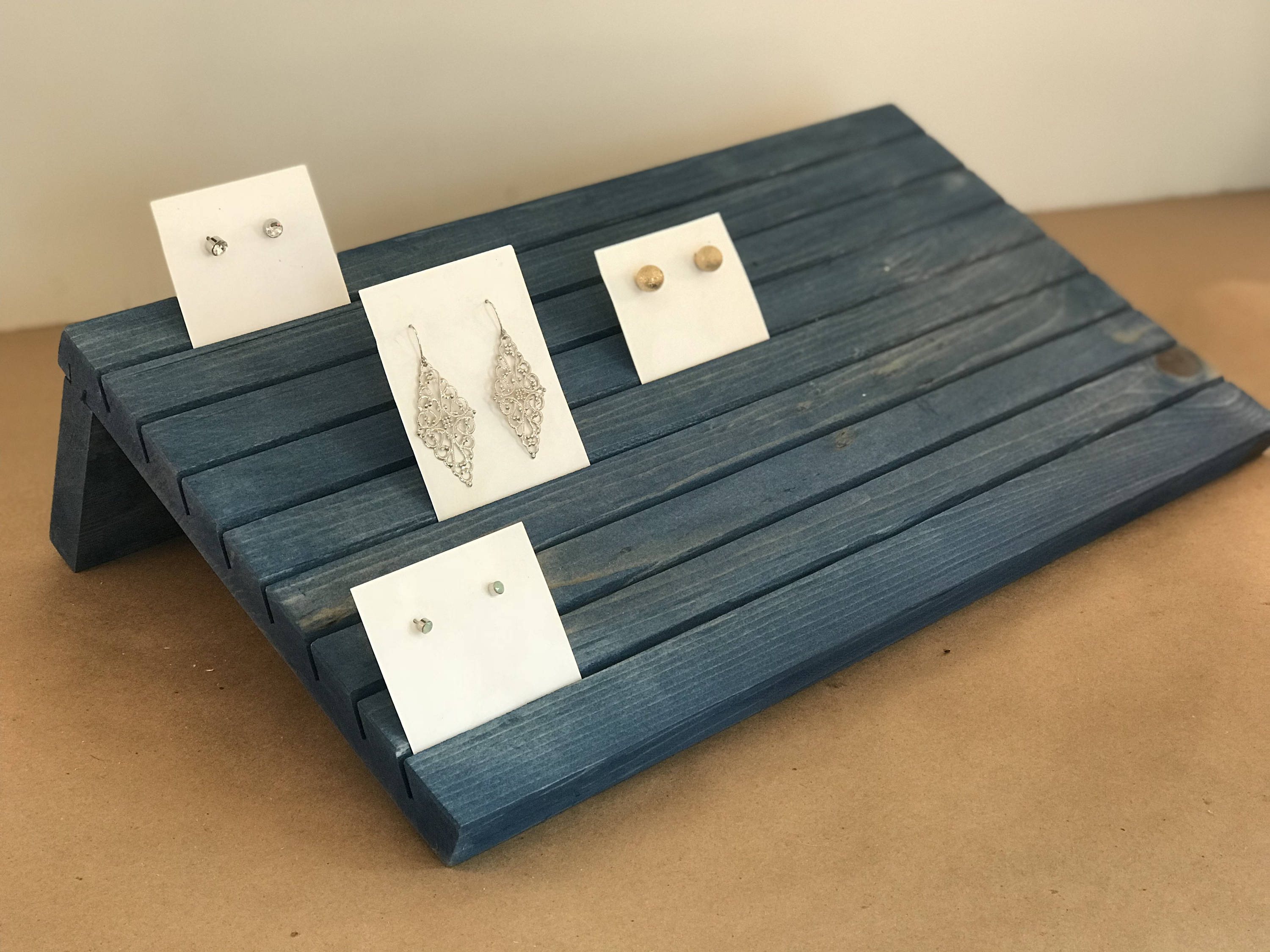 Elevated Earring Card Display / Earring Card Holder / Earring - Etsy Canada