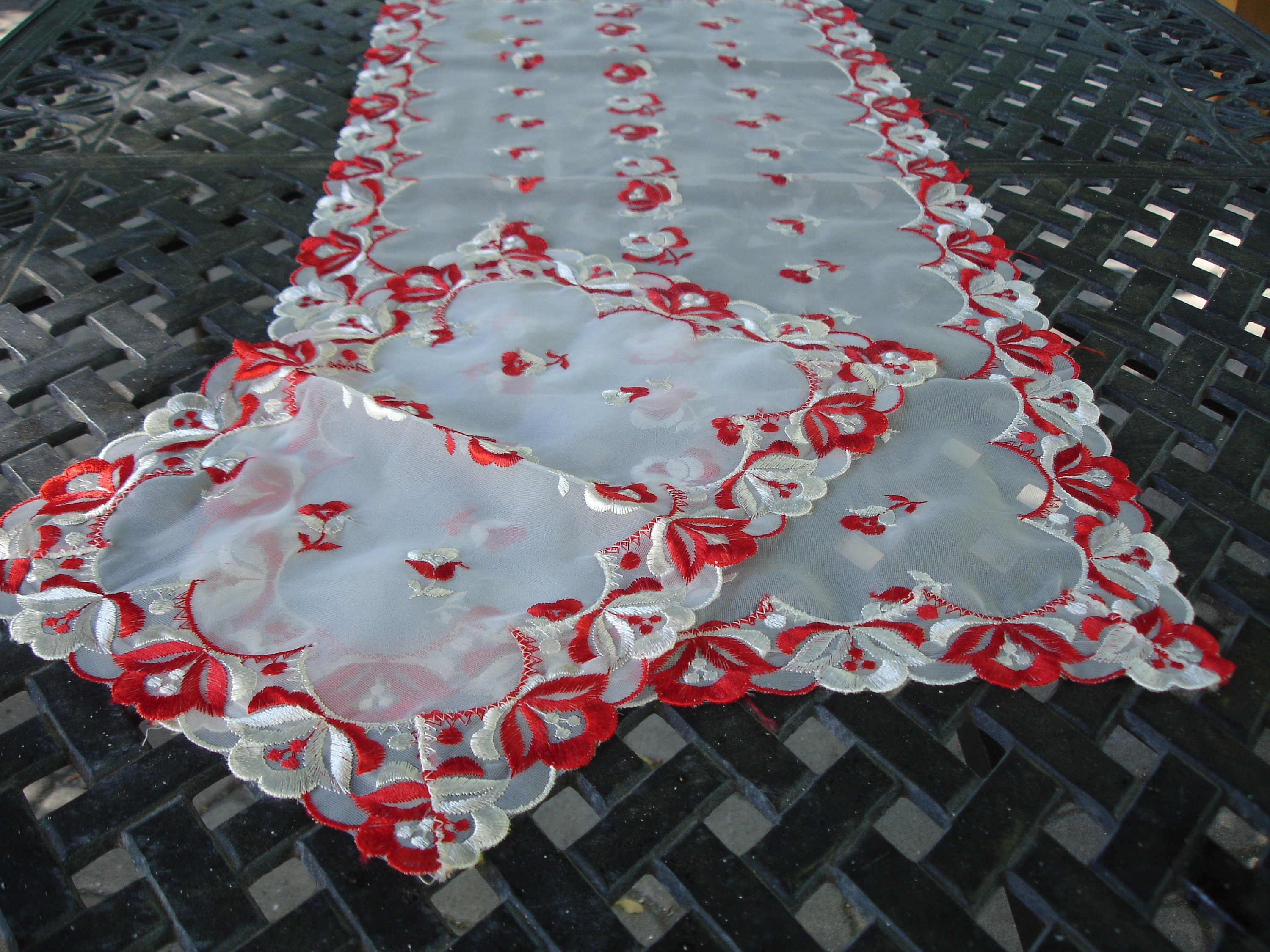 Table Runner and Doily Set, Red and White, Dresser Linens, Table Linens ...