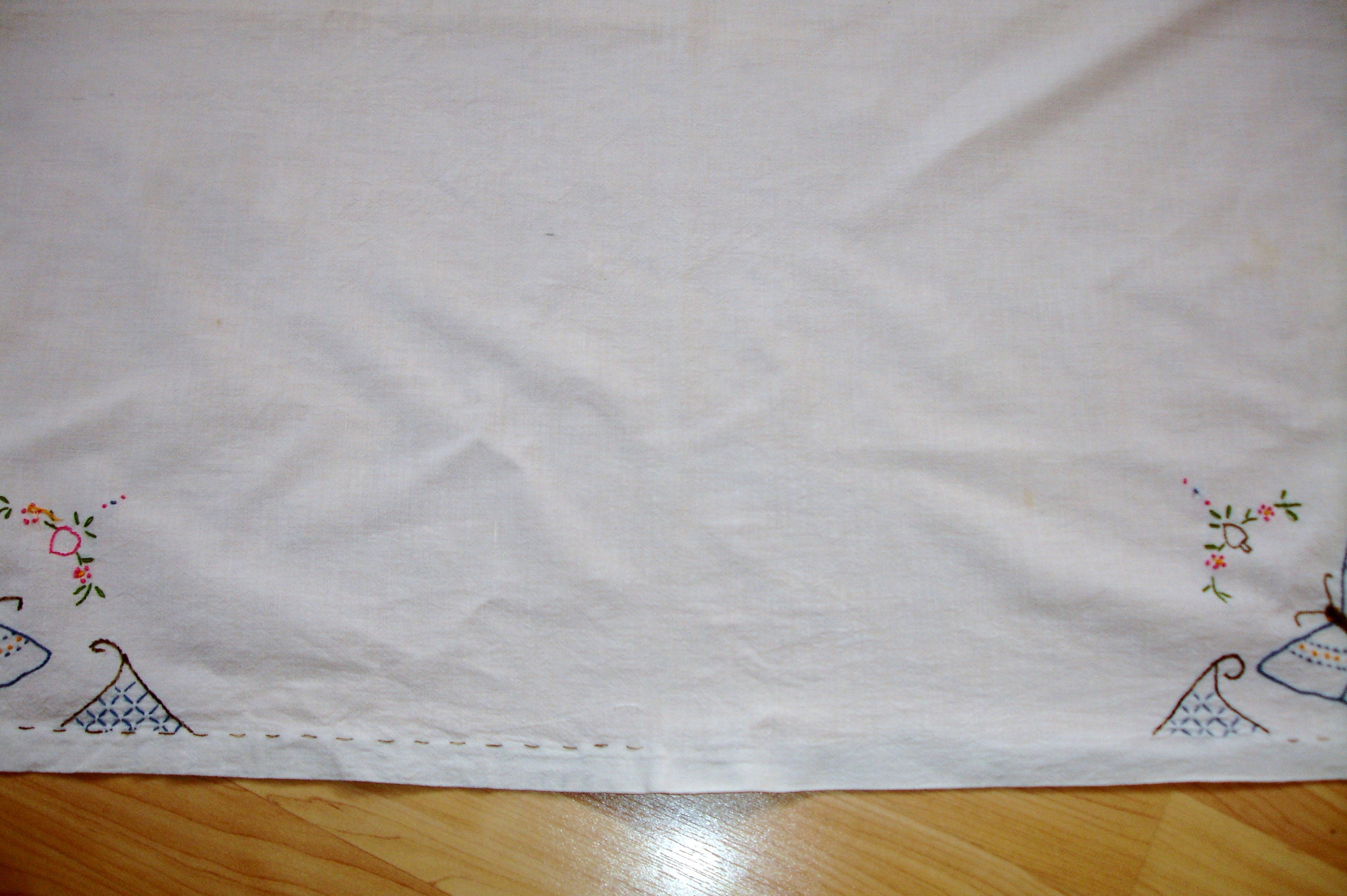 Table Topper Tablecover Handmade Hand Embroidered | Etsy