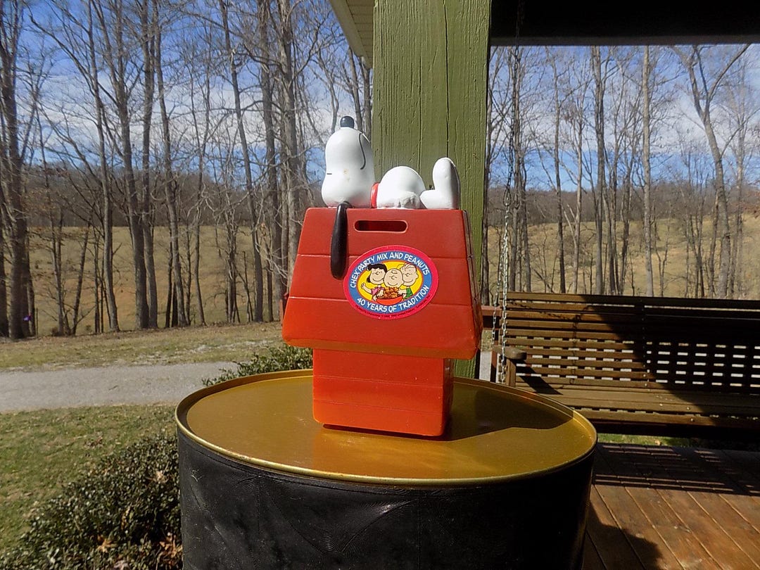 Toy Bank - Vintage Snoopy Doghouse - Chex Party Mix and Peanuts 40 Years of Tradition - Bank ...