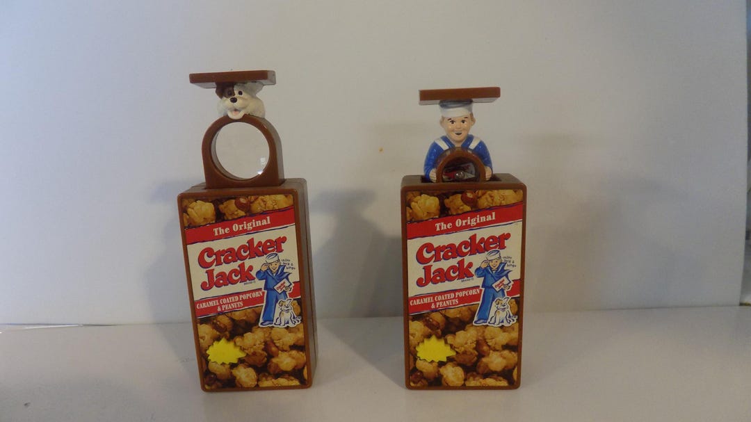 Vintage 1999 Cracker Jack Magnifying Glass and Cracker Jack Compass ...