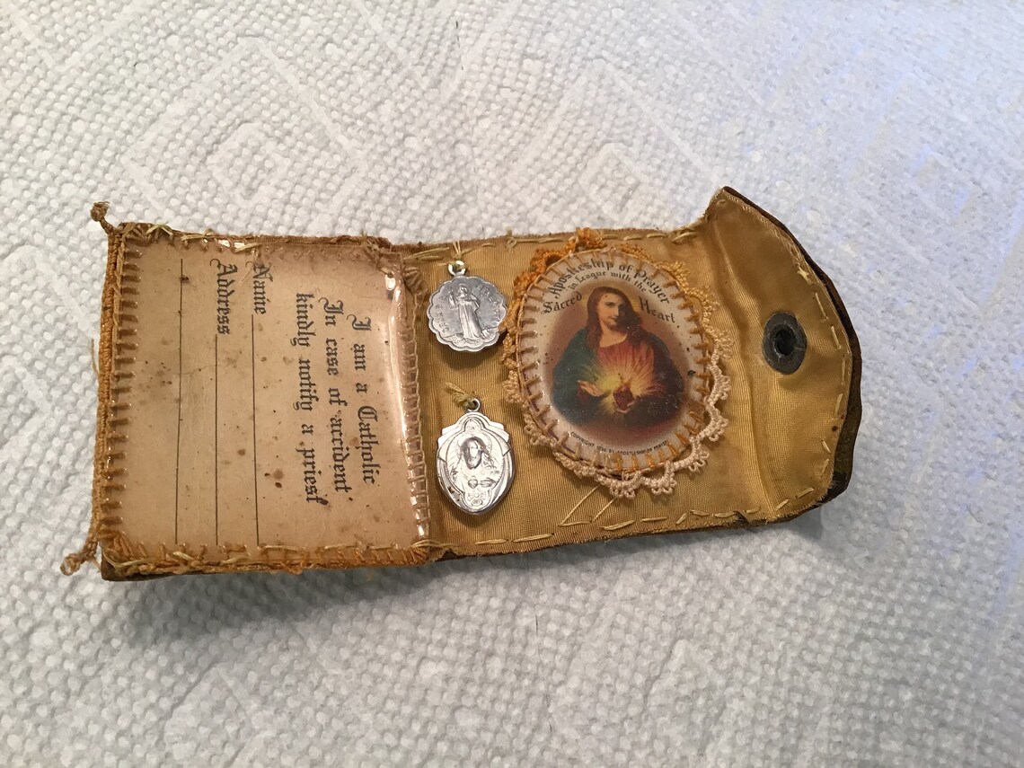 Antique Folding Pocket Reliquary Relic Sacred Heart of JESUS Medals ...
