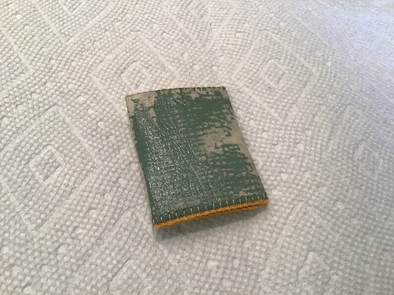 Vintage Folding Pocket Reliquary Relic Sacred Heart of JESUS Medals ...