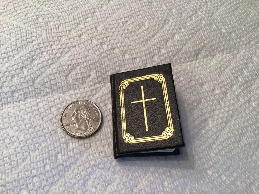The GOOD NEWS Tiny Miniature BIBLE ~ Vintage Mini Leather Prayer Book ...