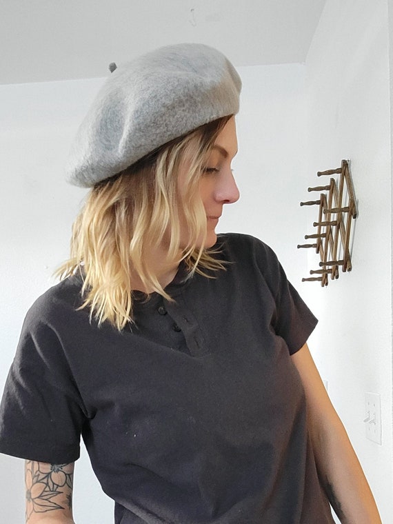 Gray Felt Beret - Gem