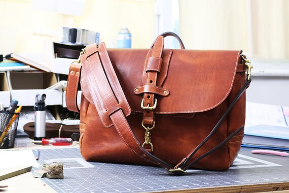 16 Horween Dublin Leather Messenger Bag English Tan - Etsy