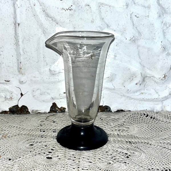 Beaker Vase - Etsy