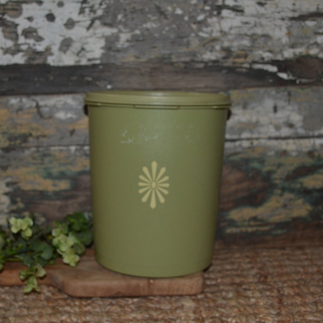 Tupperware Green Canister Vintage Kitchen Storage - Etsy