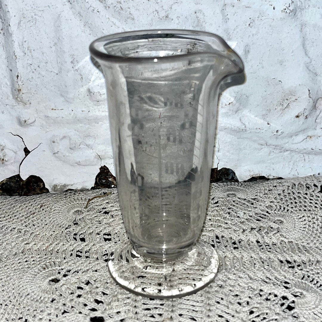 Apothecary Etched Beaker Pharmacy Chemistry Lab Measuring Glass - Etsy