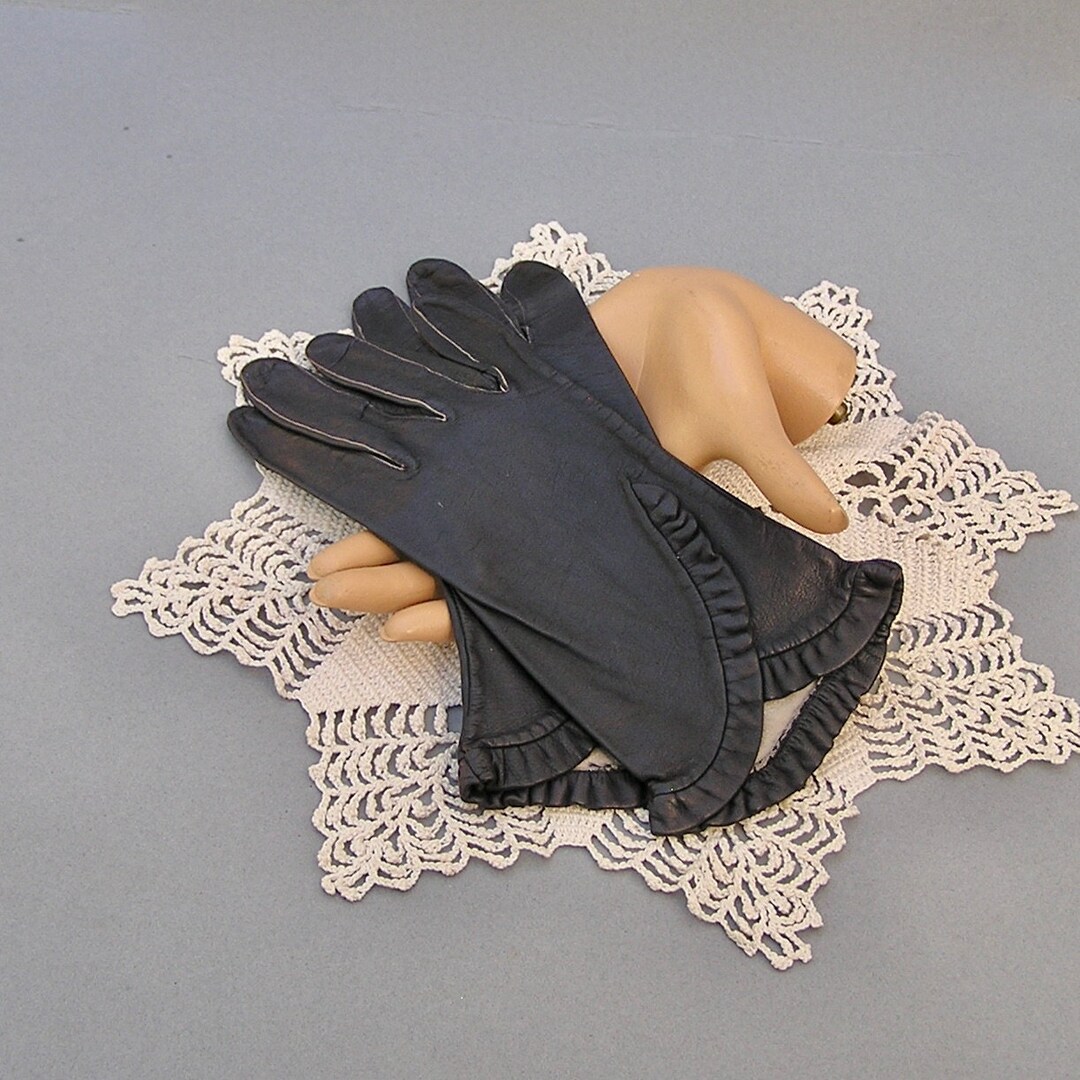 Vintage Black Leather Gloves With Ruffles Around Wrist - Etsy