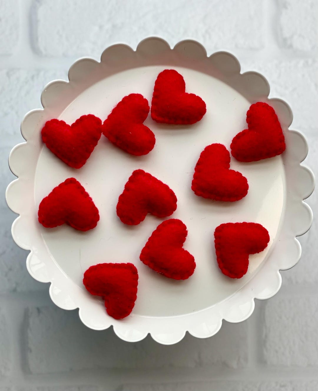 Red Hearts Table Scatter / Felt Confetti - Etsy