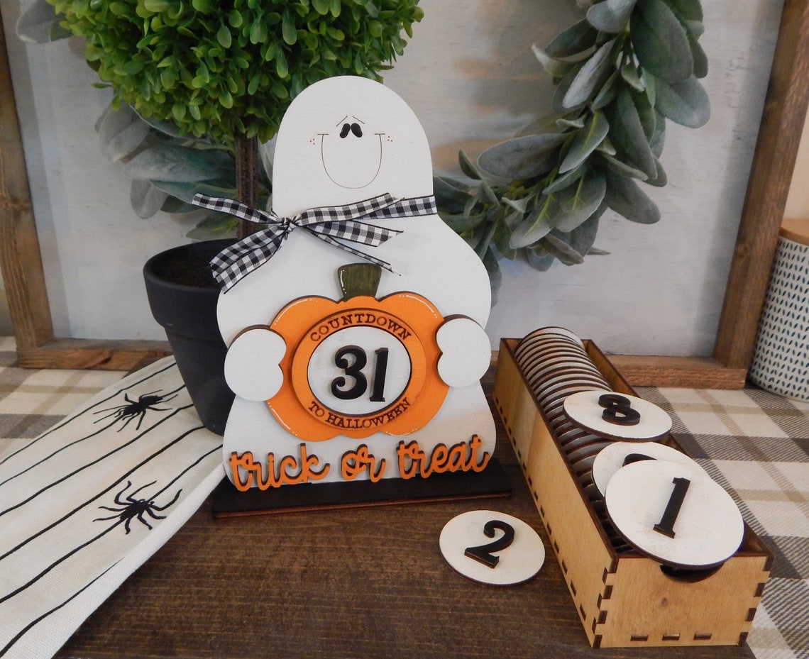 Halloween Ghost Wood Countdown, Countdown to Halloween, Halloween Decor ...