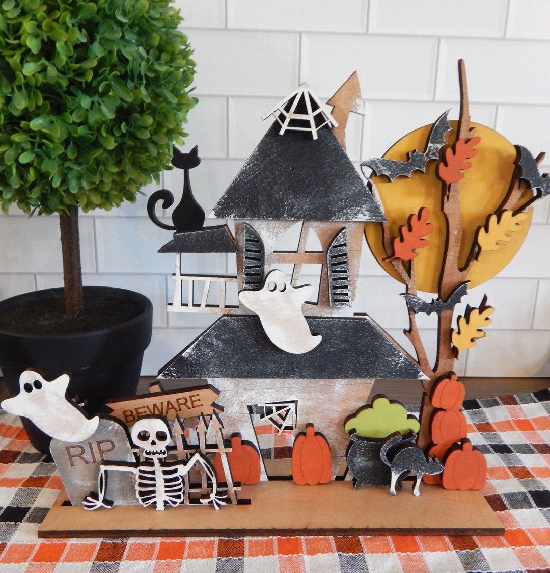 Halloween Haunted House Wood Decor - Etsy