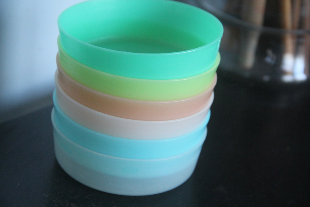 6 Vintage Rainbow Pastel Tupperware Bowls 1286 Little - Etsy