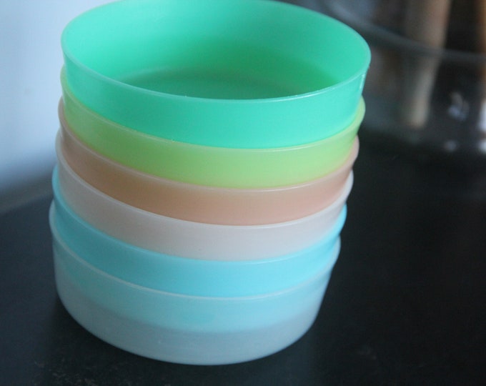 6 Vintage Rainbow Pastel Tupperware Bowls, 1286 Little Wonders Bowls ...