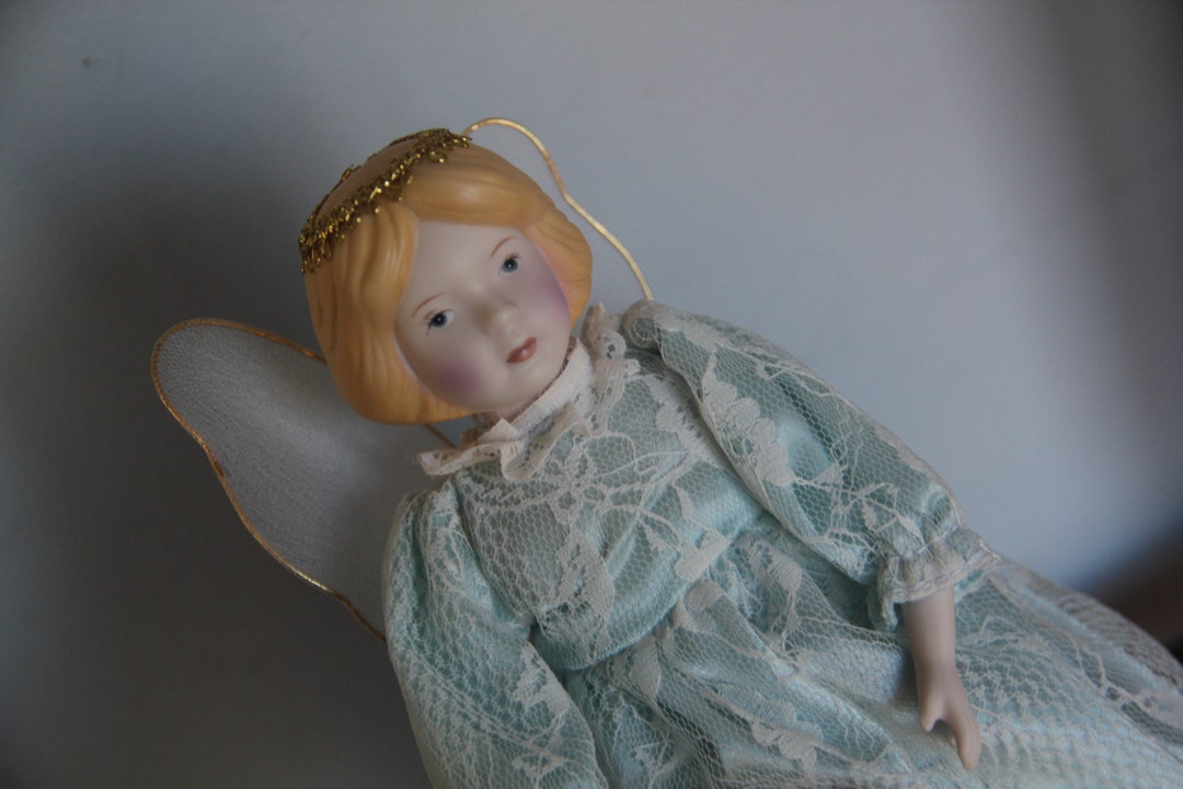 1986 Avon Vintage 10” Tree Topper, Blue Angel Porcelain Angel Tree ...