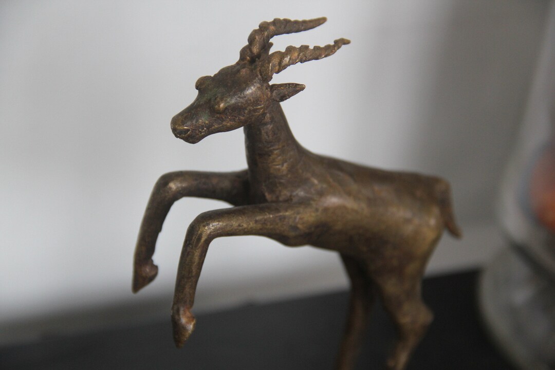 Vintage BRONZE Stag/buck With Antlers Statue/figurine - Etsy