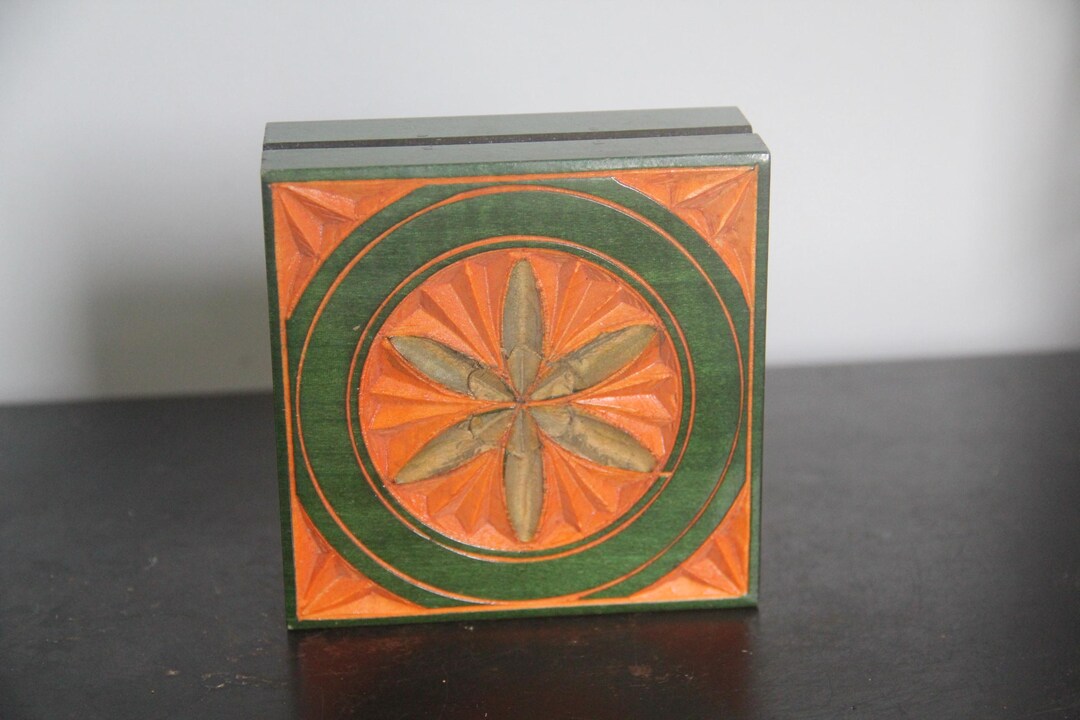 Vintage Polish Carved Wood Trinket Box, Floral Design - Etsy