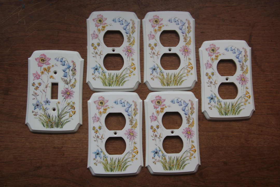CHOICE! Adorable Floral Switch Plate Light Switch or Outlet Cover ...
