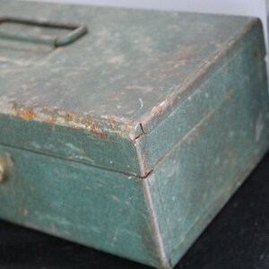 Vintage Green Steel Tool Box, RUSTY Toolbox, Vintage Tool Box, Old Tool ...
