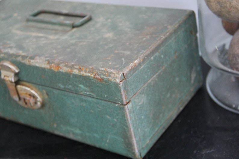 Vintage Green Steel Tool Box RUSTY Toolbox Vintage Tool Box | Etsy