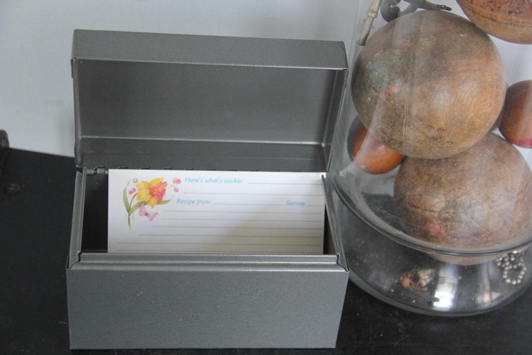 Vintage Gray Metal Recipe Box, Storage Container, Holds 3 X 5 Cards ...